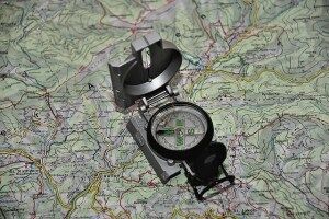 What Is A Lensatic Compass And How To Use It | Uncharted Wilds